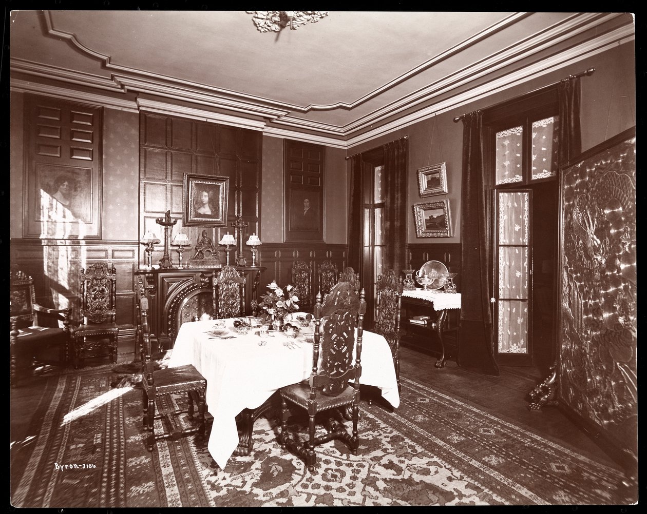 Esszimmer im Haus von Mr. Reginald de Koven, New York, 1896-98